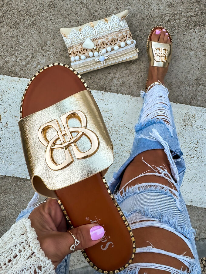 Zlaté šľapky so zlatou ozdobou CLEORA | Starstyle.sk